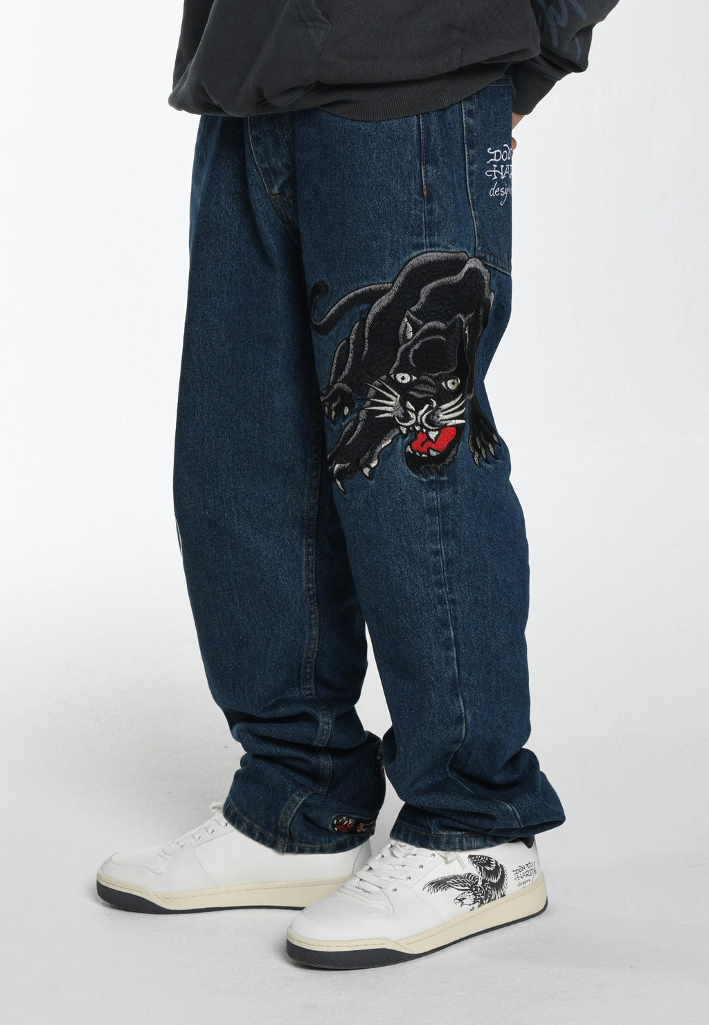 Mens Panther-Crouch-Leap Tattoo Graphic Relaxed Denim Trousers Jeans ...